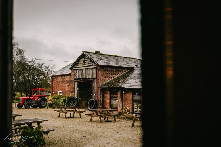 A Guide To The Best Wedding Photography At Stock Farm | Lee Brown ...